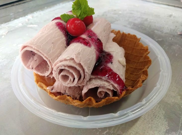 Get Delicious Ice Cream Rolls Made In Front Of Your Eyes In Just Three ...
