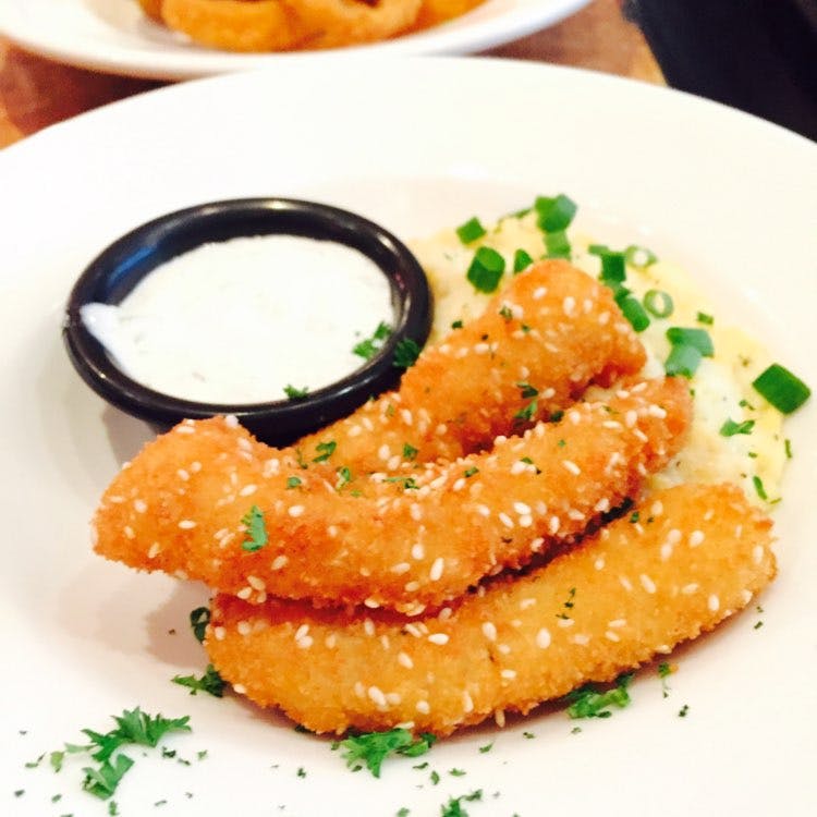 TGI Friday's Is Offering Two-course Meals For INR 199 With Unlimited Drink Refills | LBB