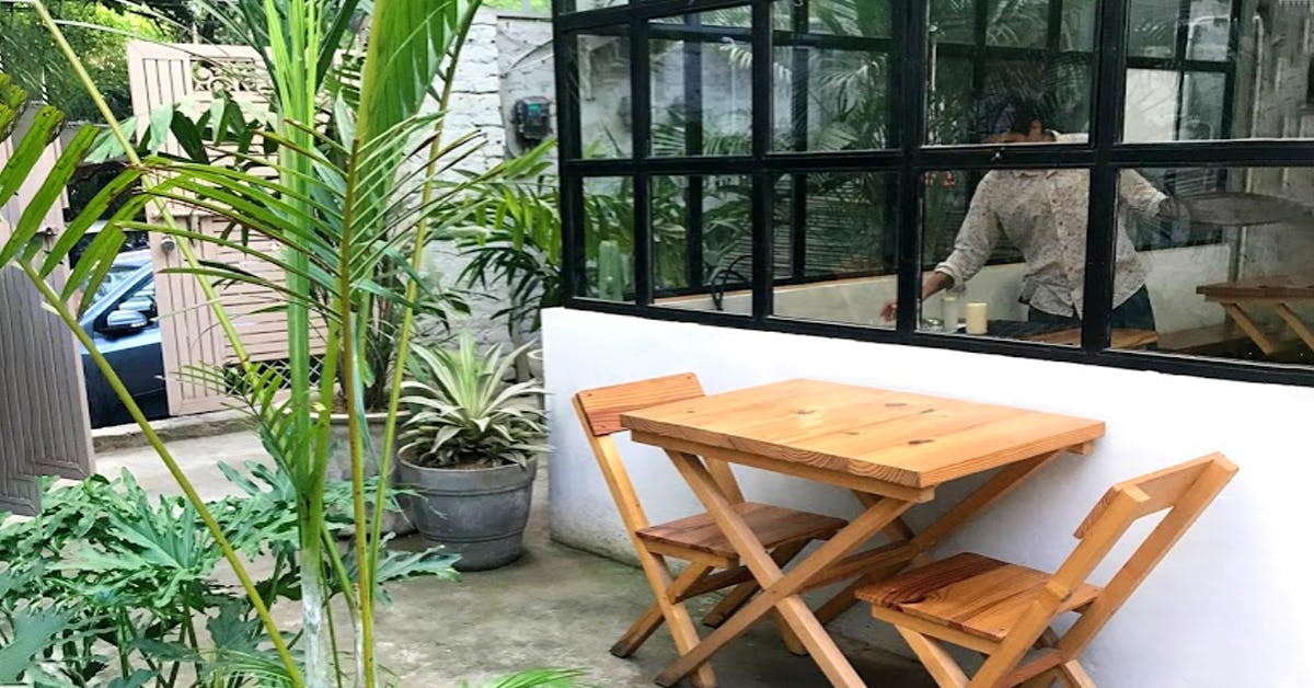 Hit Up Poochki For Epic Pizza & Cotton Dresses | LBB Delhi