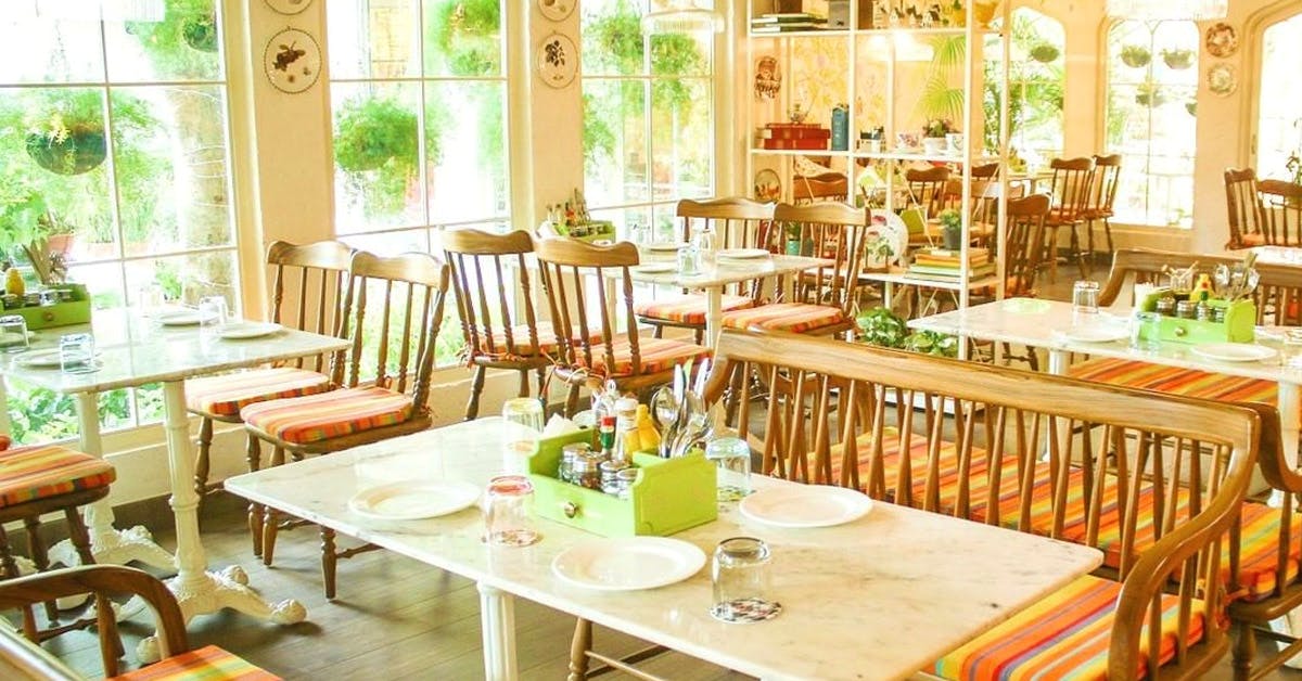 Enjoy Delicious Food At Diggin, Chanakyapuri | LBB, Delhi