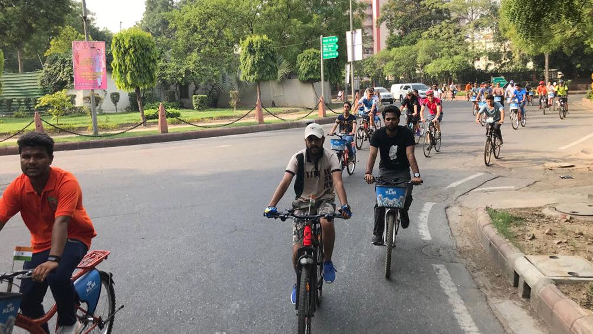 Feel the soul of the Sufi shrines : A South Delhi Cycle Tour