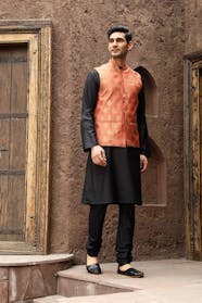 Buy Men s Kurtas From These 8 Stores In Delhi LBB Delhi