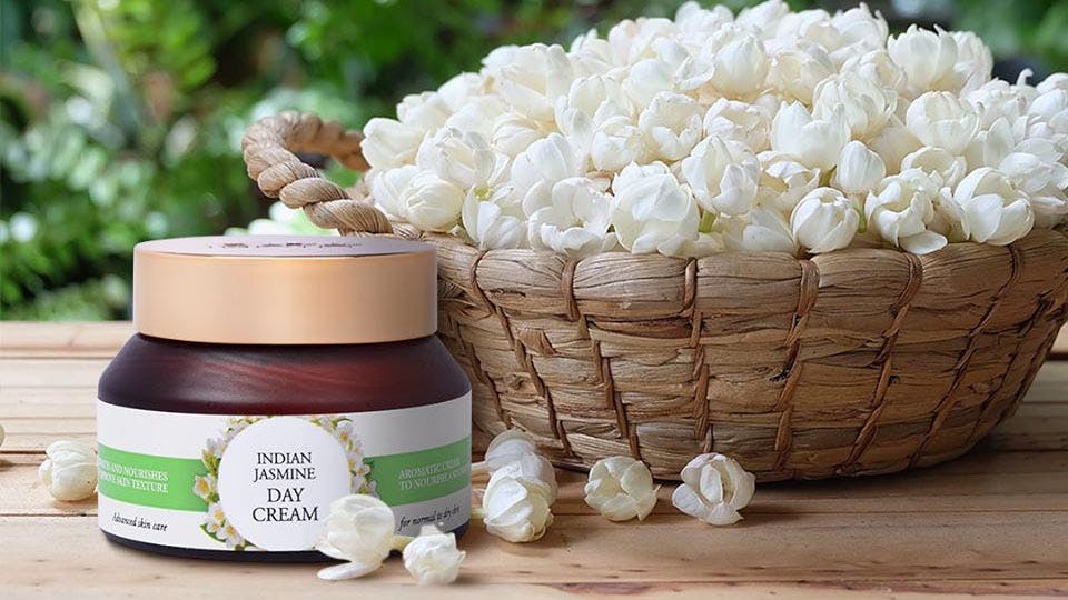Shop Natural Ayurvedic Skincare From Iraya | LBB