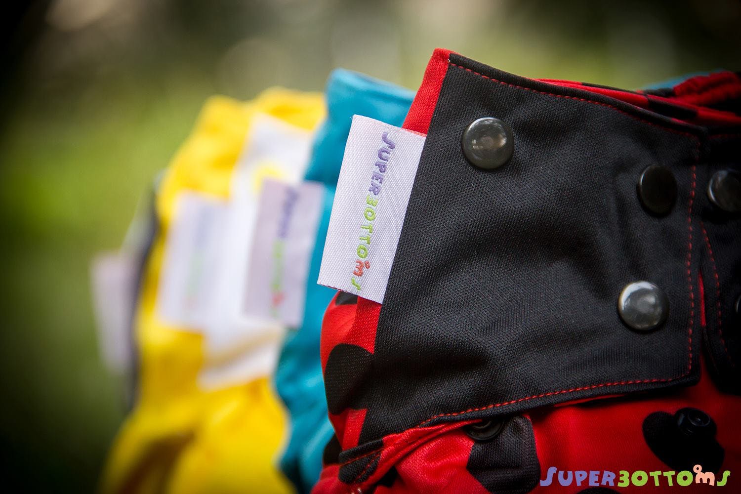 Buy Reusable Cloth Diapers From Superbottoms | LBB