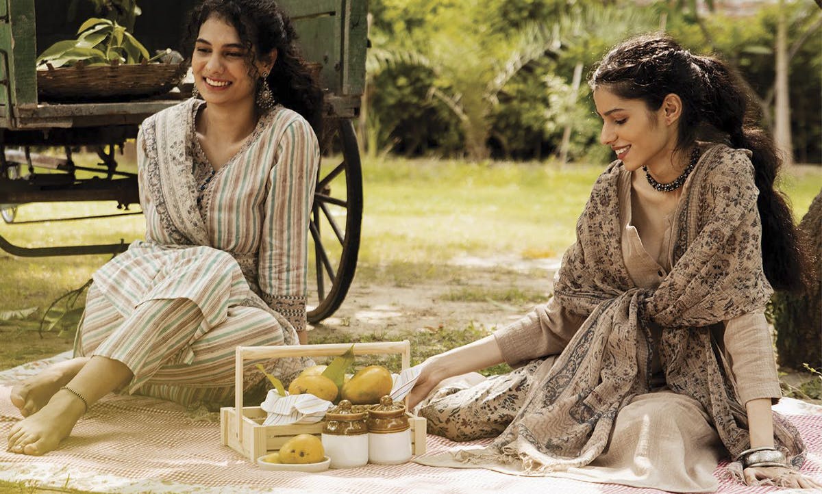 Shop Handloom Ethnic Outfits From Bhag India | LBB