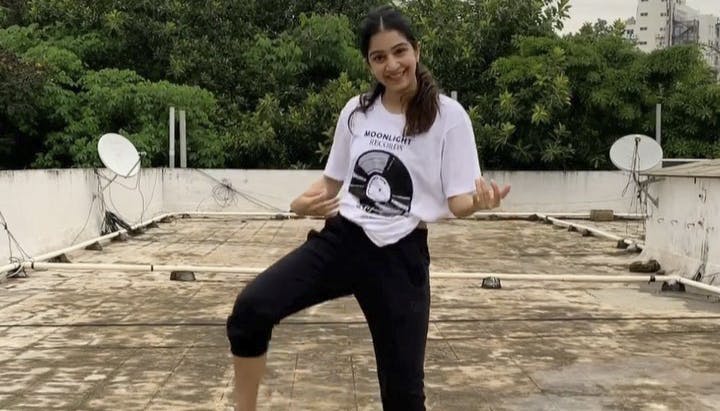 Get Fit Through Bombay Jam With Eisha | LBB