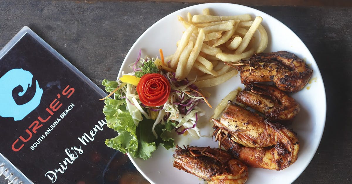 Visit Curlies Beach Shack, Anjuna: Music & Beach View | LBB