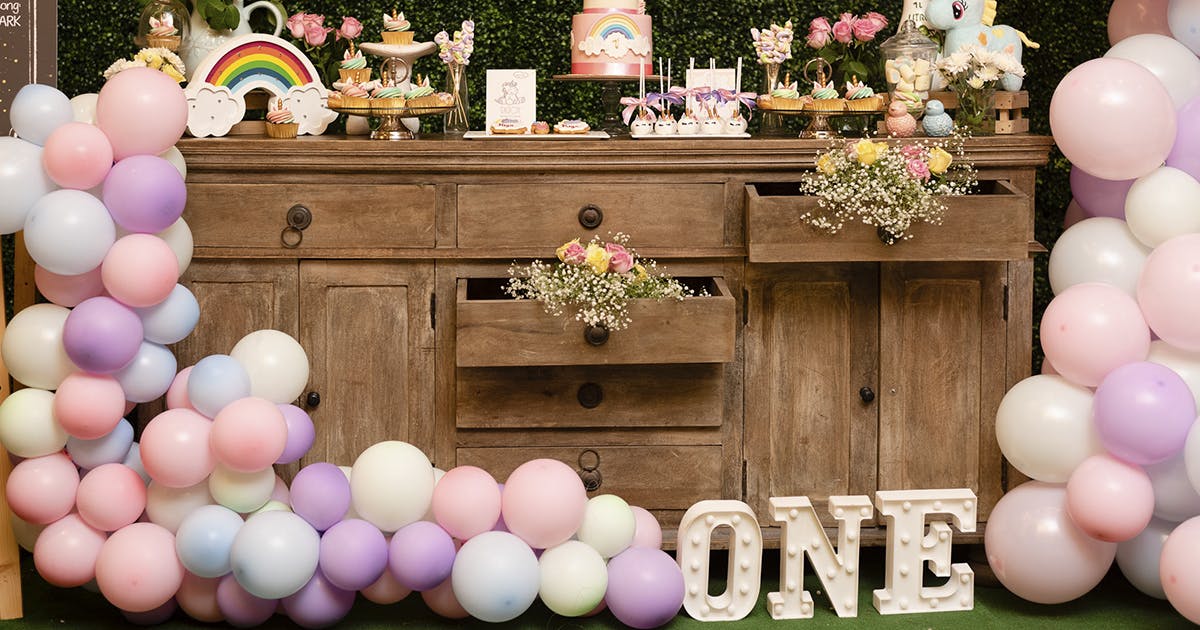 Novelty Party Supplies& Event Styling, Party A La Carte| LBB