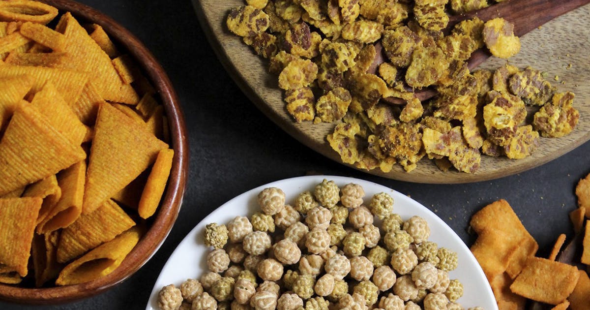 Buy Healthy Indian Snacks Online From NutriPanda | LBB