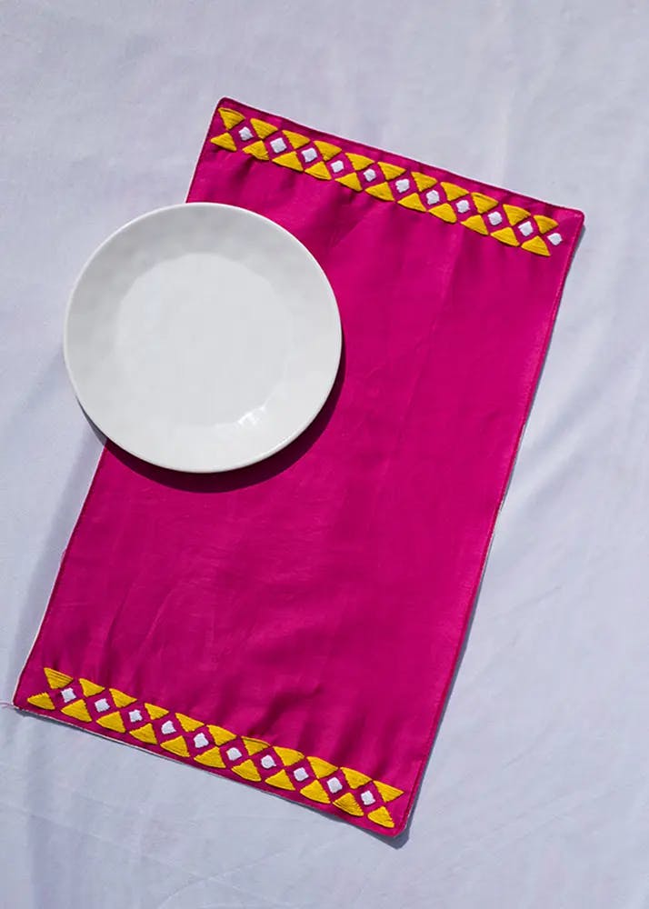 Buy Trendy Placemats & Table Mats Online | LBB