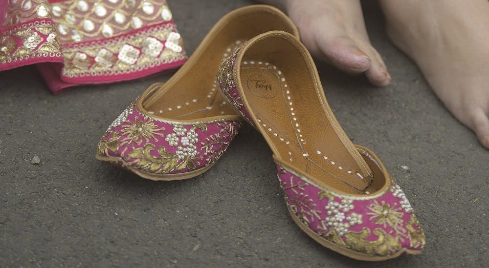 Shop Juttis Online For Indian Outfits | LBB
