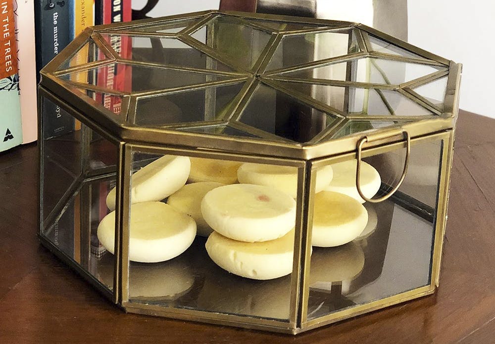 An Easy Guide To Add Brass Decor To Your Home | LBB