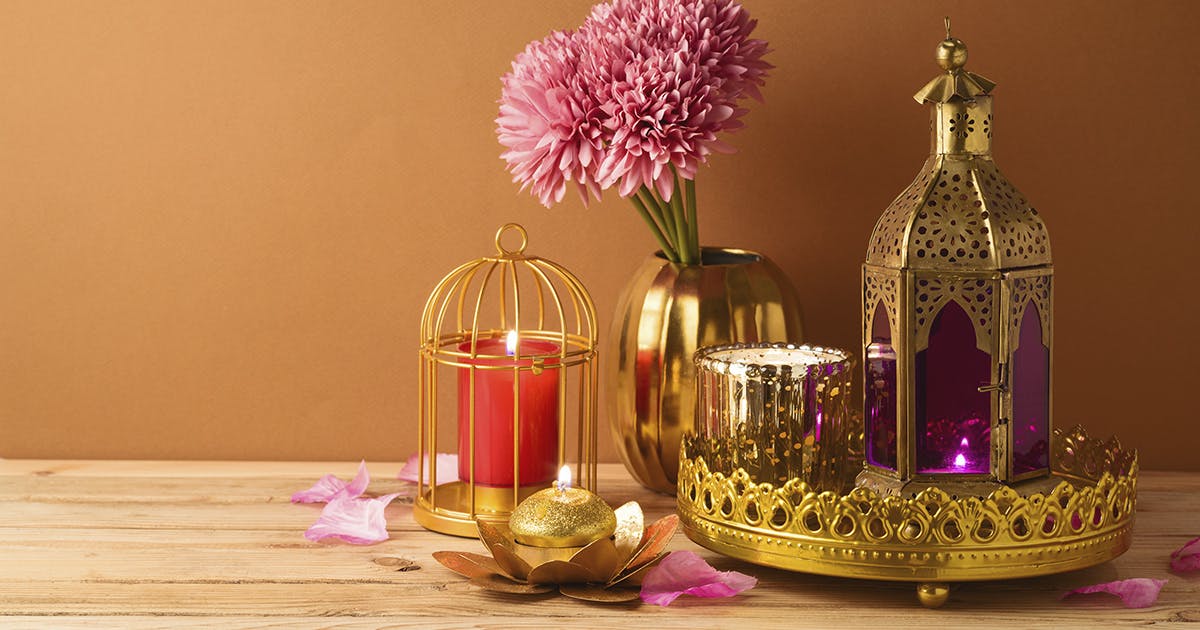 Useful Guide On How To Set Up Your Homes For Festivals | LBB