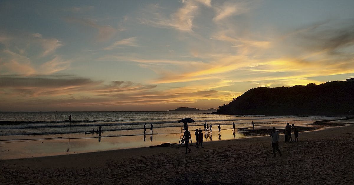 Visit Bogmalo Beach In Goa For Shacks & Good Views | LBB