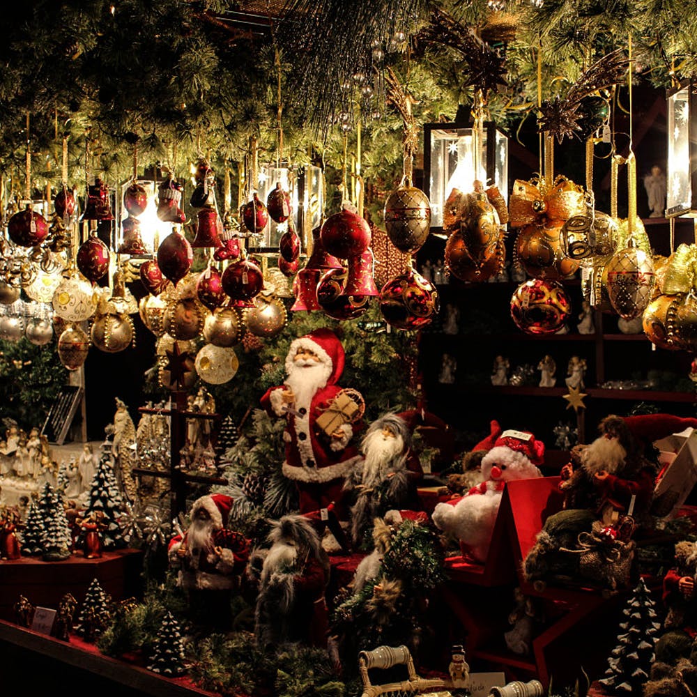 7 Stores & Markets For The Ultimate Christmas Decor Shopping I LBB
