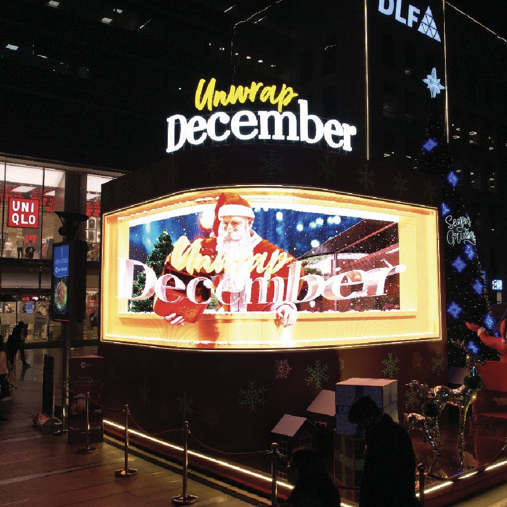 DLF CyberHub Is Back With Unwrap December To Spread The Holiday Cheer!